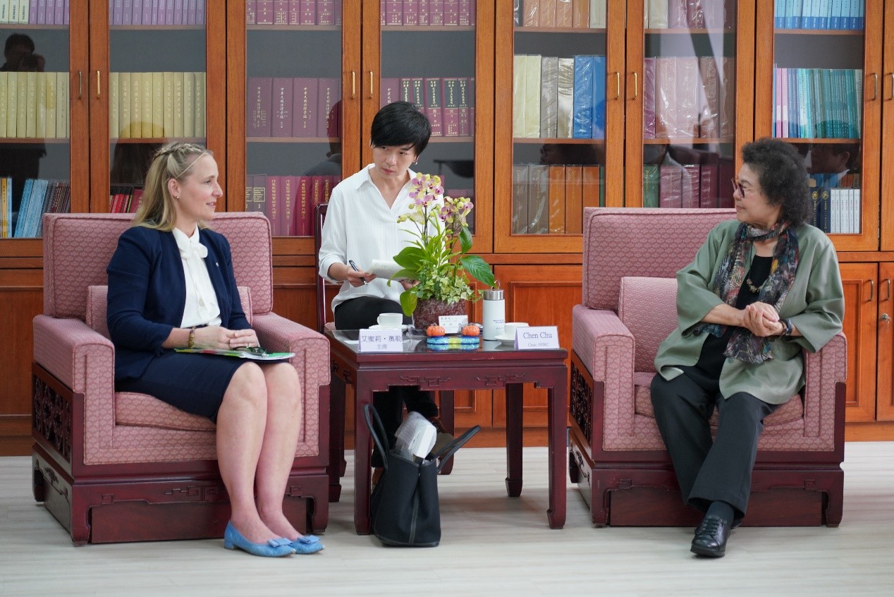 為人權共同理念和行動 加拿大卑詩省人權審裁處Emily Ohler主席回訪國家人權委員會